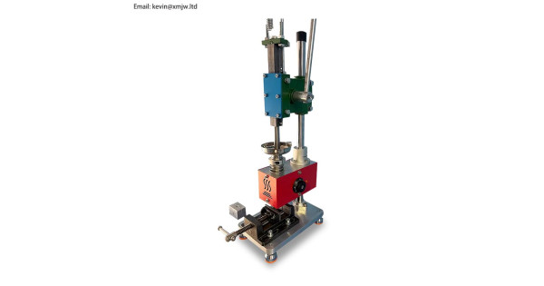 Manual Plastic Injector/Hydro-Pneumatic Plastic Injector/ Small ...